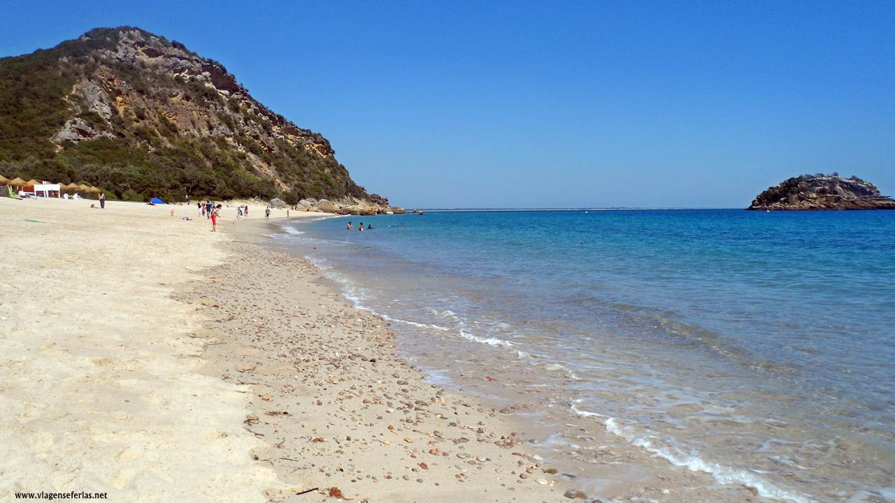 Praia do Creiro e Pedra da Anicha no Portinho da Arrábida (Video)