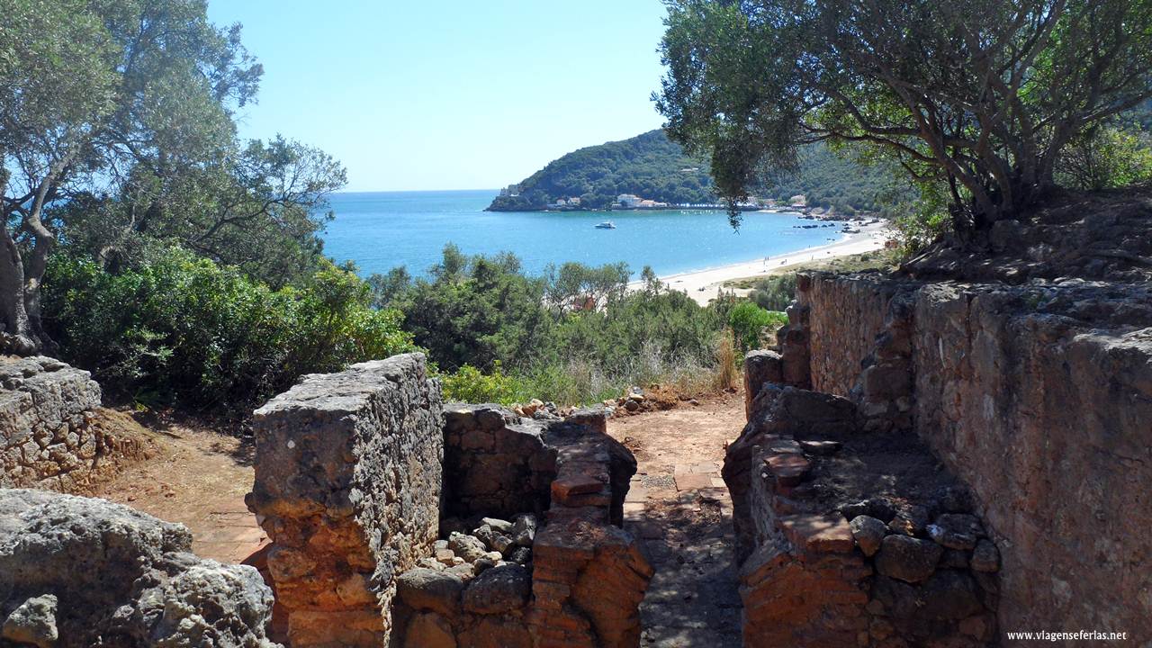 Praia do Creiro e Pedra da Anicha no Portinho da Arrábida (Video)